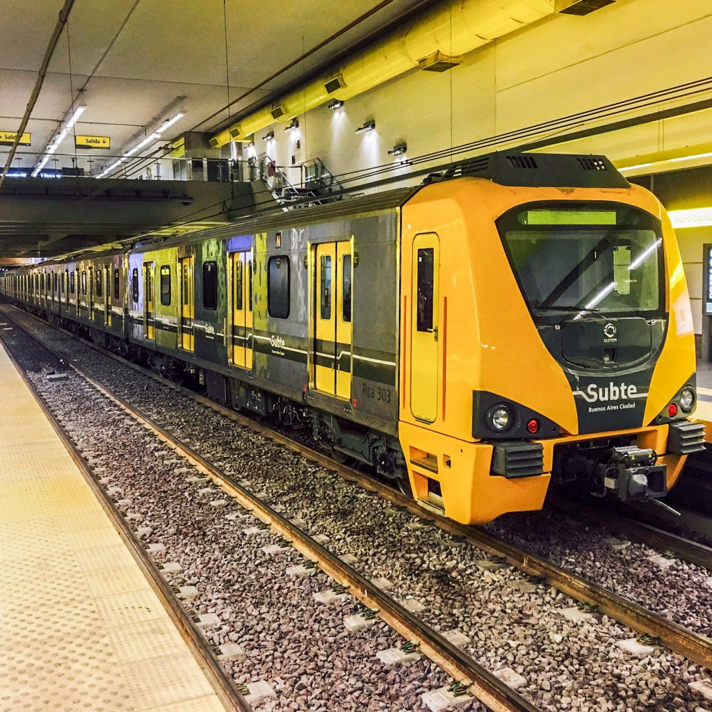 Alamys - LÍNEA H DEL SUBTE DE BUENOS AIRES REABRE CON SU FLOTA ...
