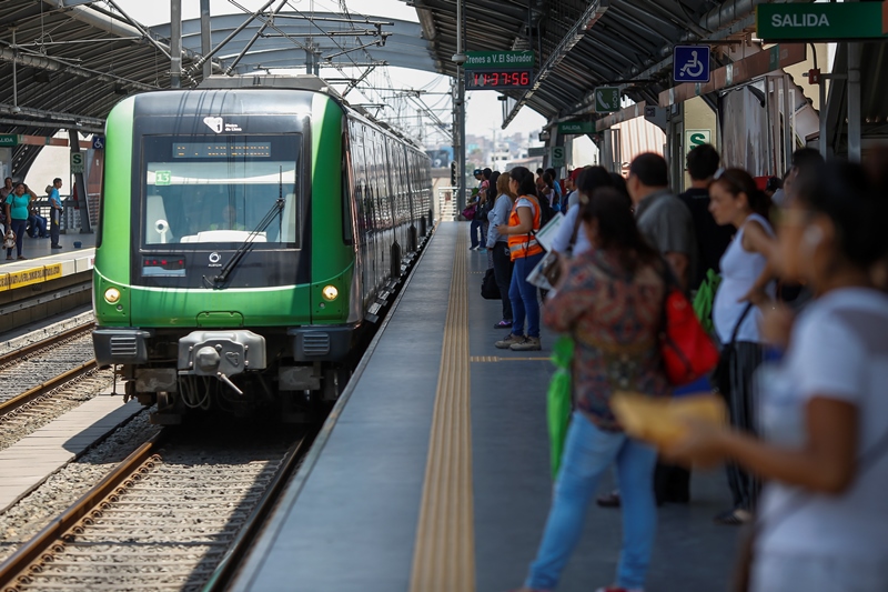 Alamys - LINHA 1 DO METRÔ DE LIMA JÁ TRANSPORTA MAIS DE UM MILHÃO DE ...